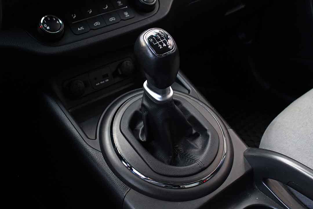 Manual vs Automatic Cars in Singapore: Which Should You Choose?